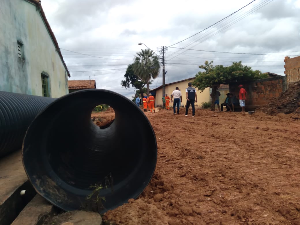 Assis Ramos Vistoria Drenagem Profunda No Bairro Parque Santa Lúcia